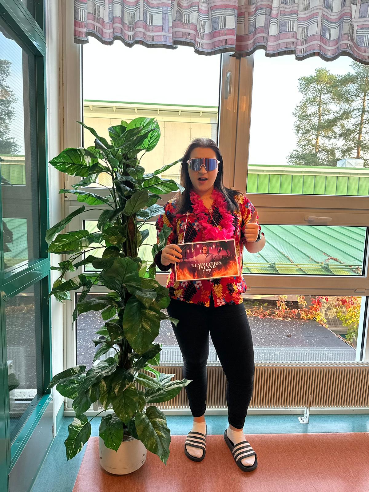 Ari-päivänä Sataedun käytävillä näkyi eskari, festari, sieppari ja ...